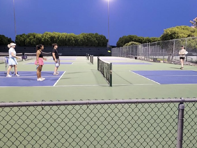 Falls Town Courts Pickleball-Weeks Park (Pickleball) | Bounce